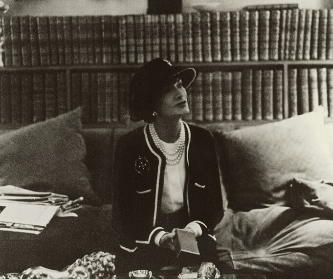 Coco Chanel: 5 διαχρονικές συμβουλές μόδας και πώς εφαρμόζονται τώρα ...