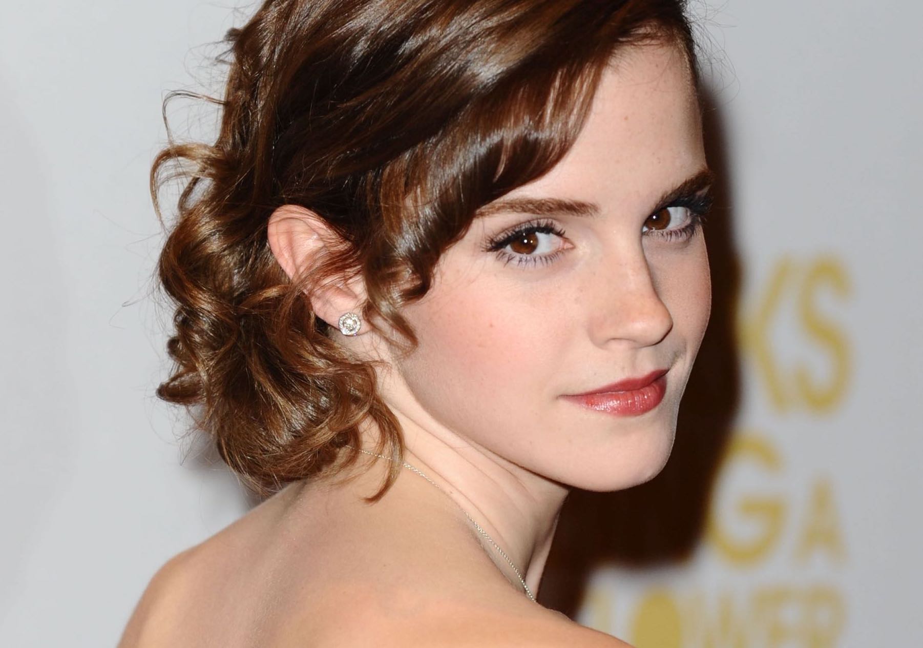 Women Power: 4 φεμινιστικά βιβλία approved από την Emma Watson | VOGUE.GR