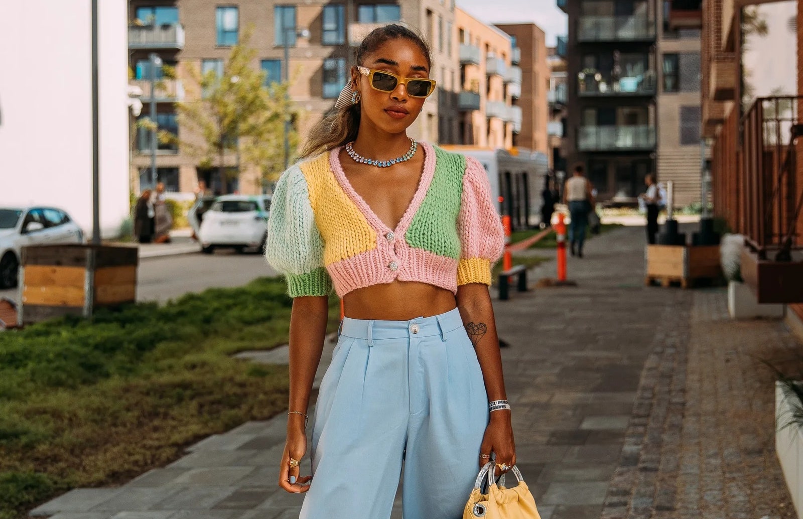 Vogue list: Τα φθινοπωρινά essentials που ξεχωρίσαμε από το street ...