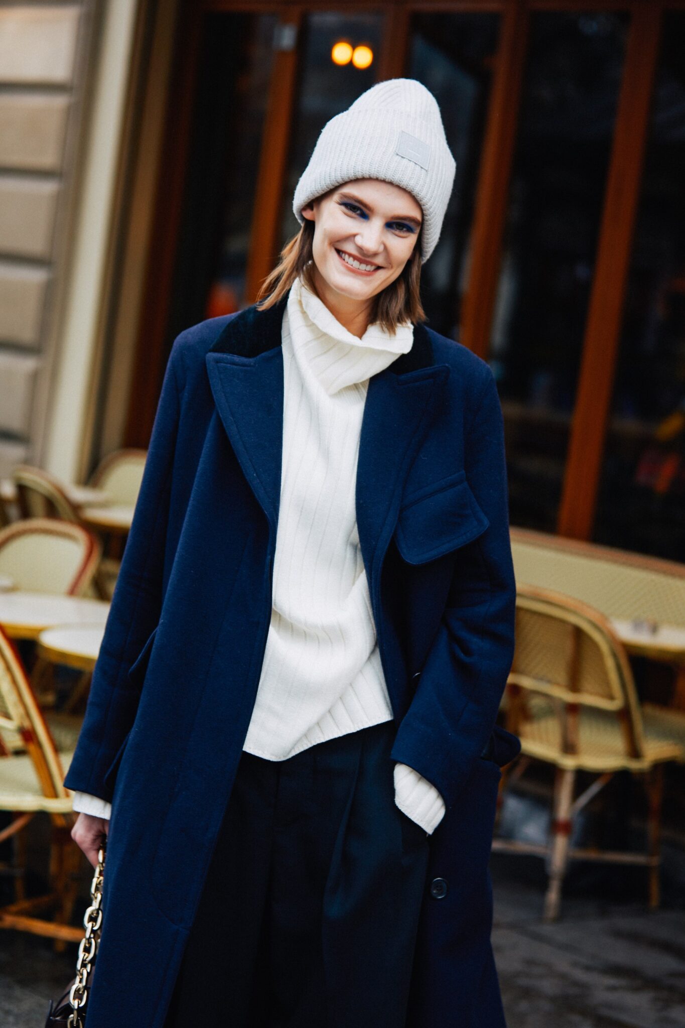Navy blue: 15 looks αποδεικνύουν πως είναι τόσο chic όσο και το μαύρο ...