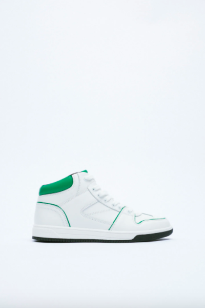 Sneakers: Όλα τα στυλ που είναι τάση τώρα | VOGUE.GR