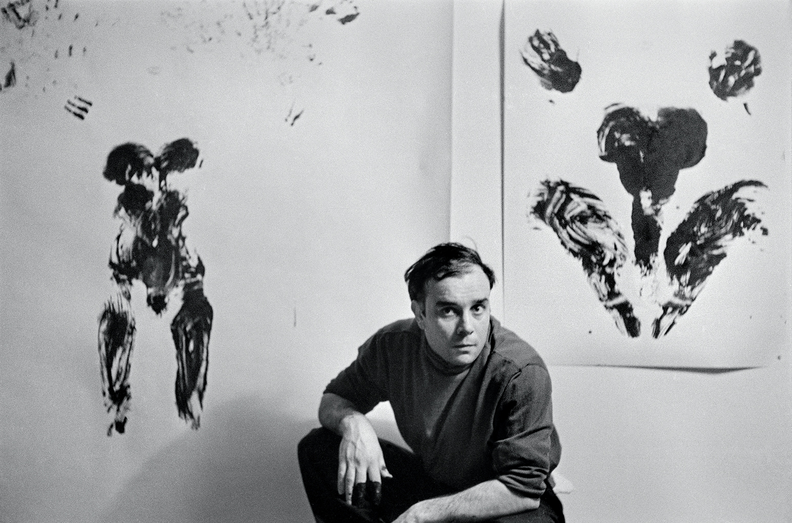 Yves Klein: Εξήντα χρόνια από το θάνατό του το μπλε χρώμα παραμένει ...