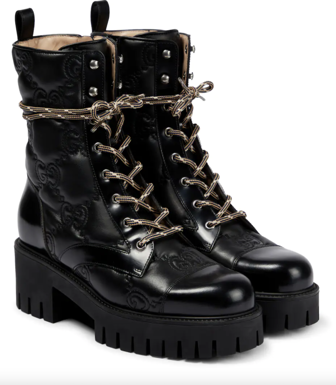 Combat boots: Πώς να φορέσετε τα μποτάκια του χειμώνα; | VOGUE.GR