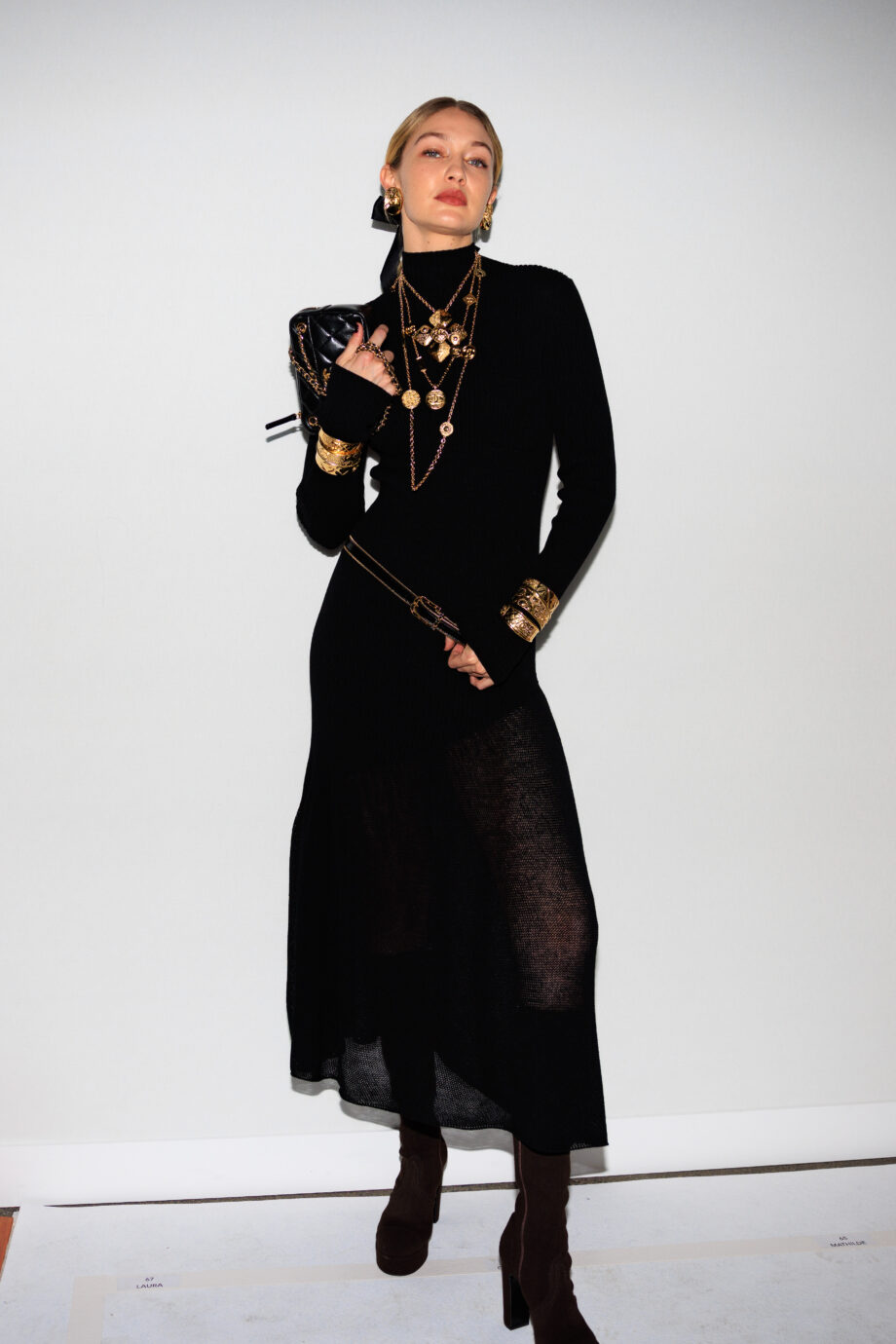 Chanel FW 24-25: Επιστροφή στο Deauville | VOGUE.GR