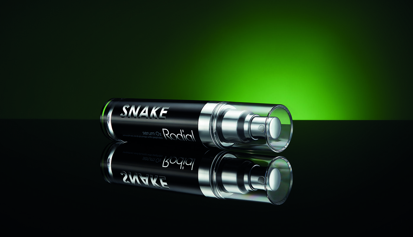 Snake Serum 02 της Rodial: Η τονωτική ένεση για την επιδερμίδα | VOGUE.GR