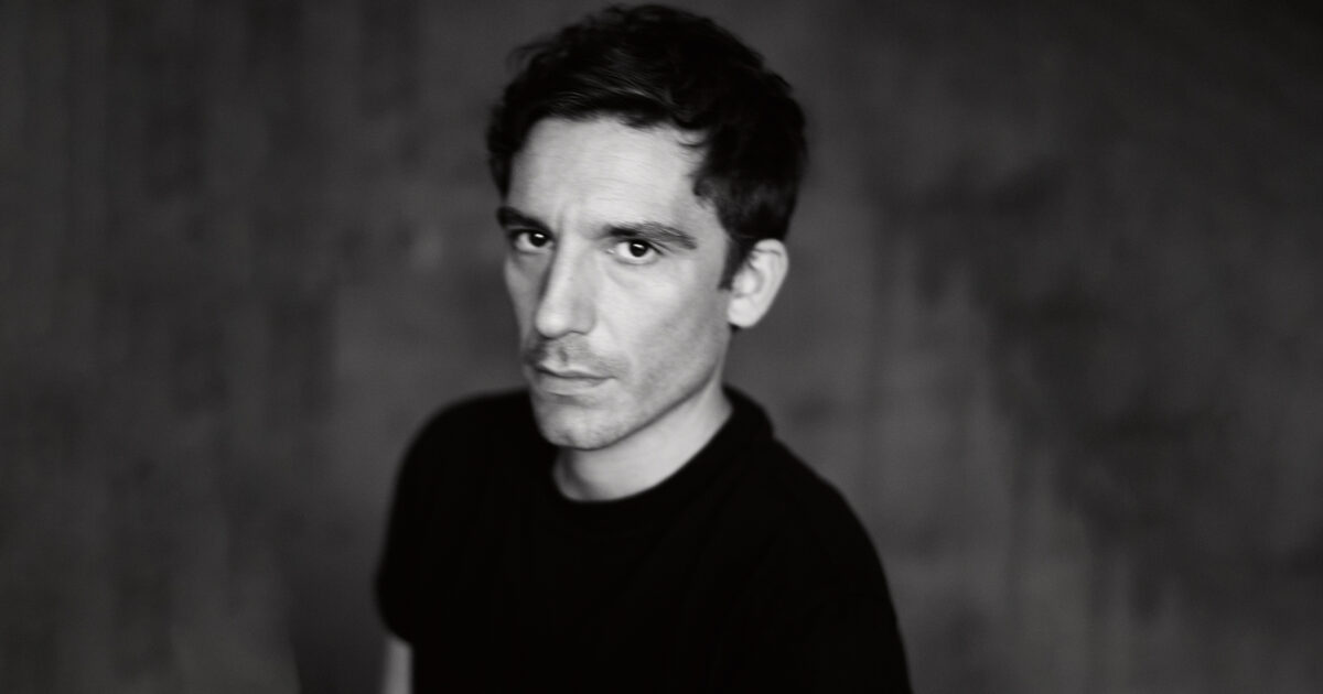 RABANNE: Αποκλειστική συνέντευξη με τον JULIEN DOSSENA | VOGUE.GR