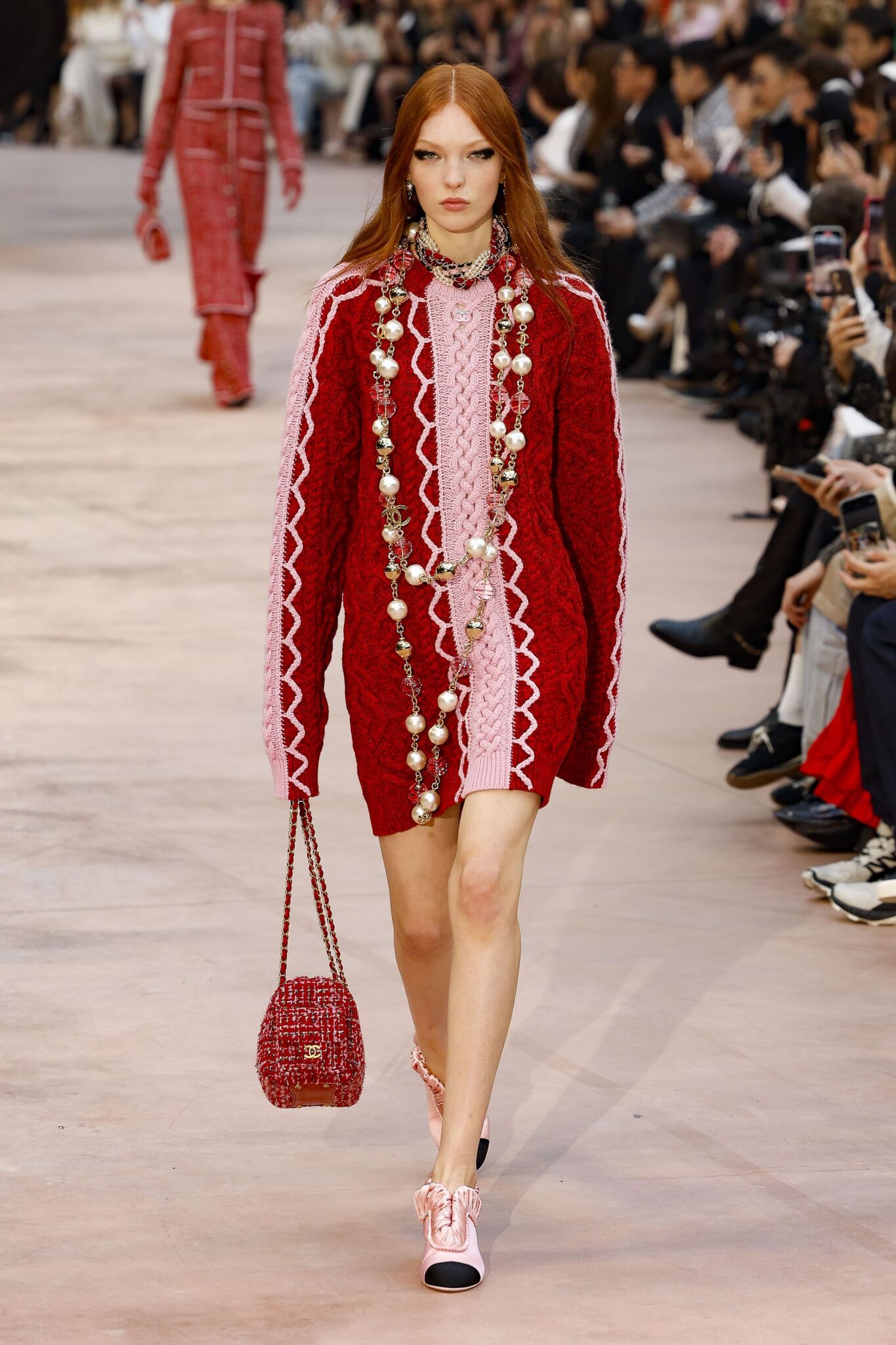 Οι πρώτοι χρωματικοί συνδυασμοί του φθινοπώρου είναι εδώ | VOGUE.GR