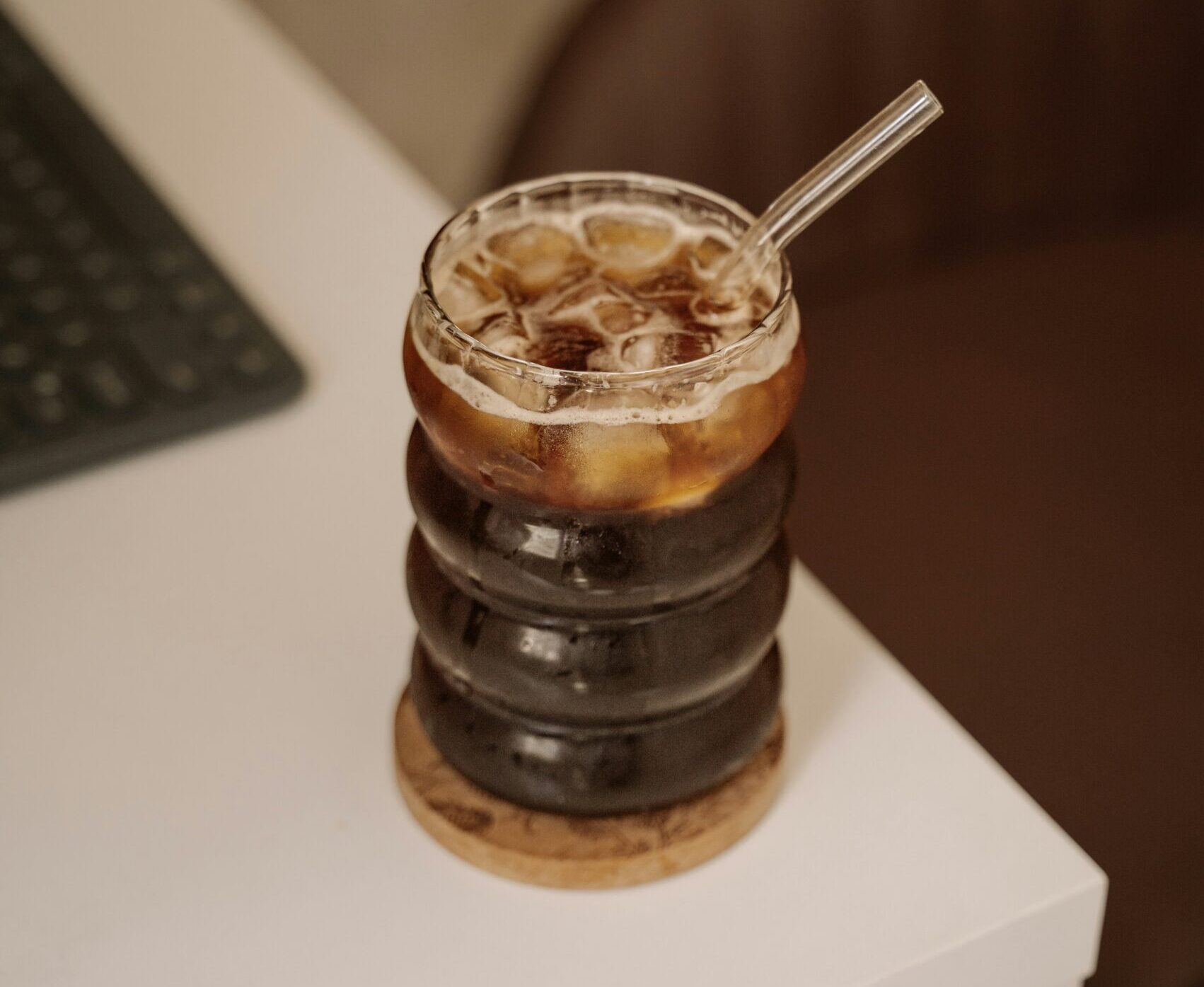 Καφές και τσάι κάθε μέρα: Είναι ο συνδυασμός της μακροζωίας; | VOGUE.GR